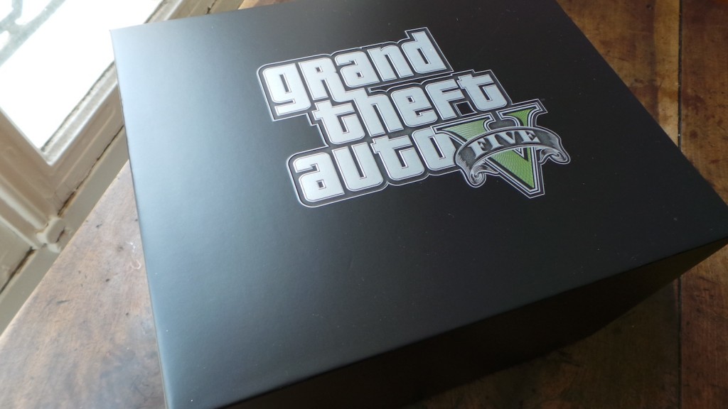 [COLLECTOR] Unboxing de GTA V – Collector Edition | Un Autre Blog
